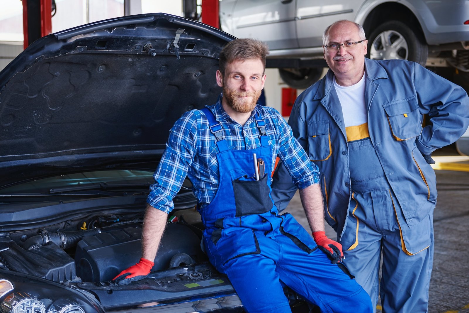 How to Land Your Dream Mechanic Job - Insider Tips and Tricks - Angela ...
