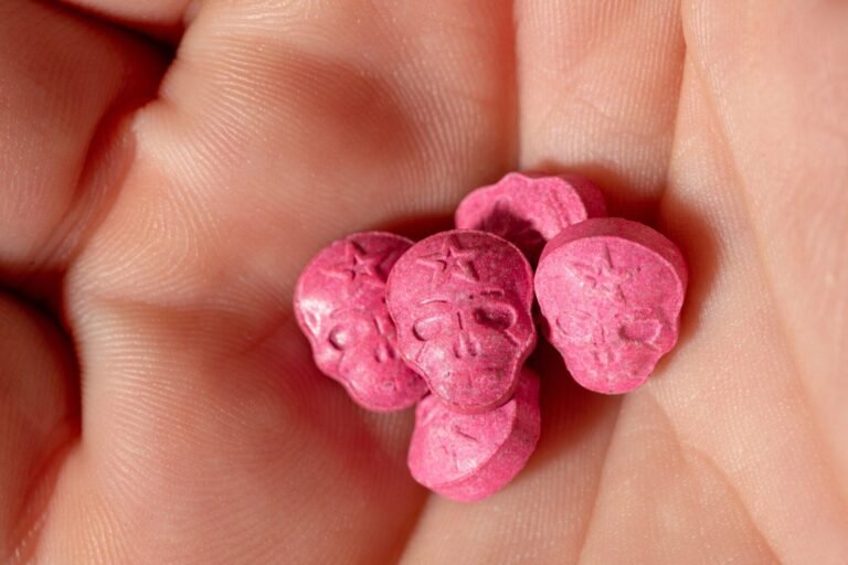 Understanding the Signs and Symptoms of Ecstasy Addiction - Angela ...